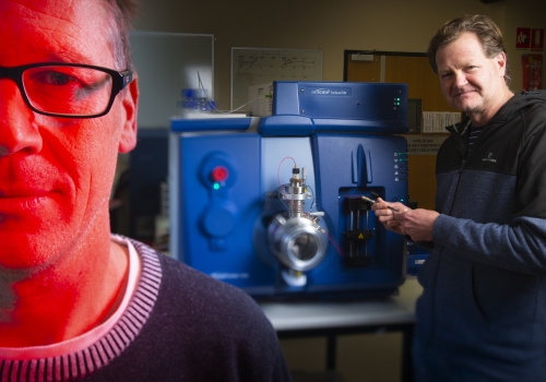 Scientists Determine The Chemistry Of Moist Eyes Australian Research Council